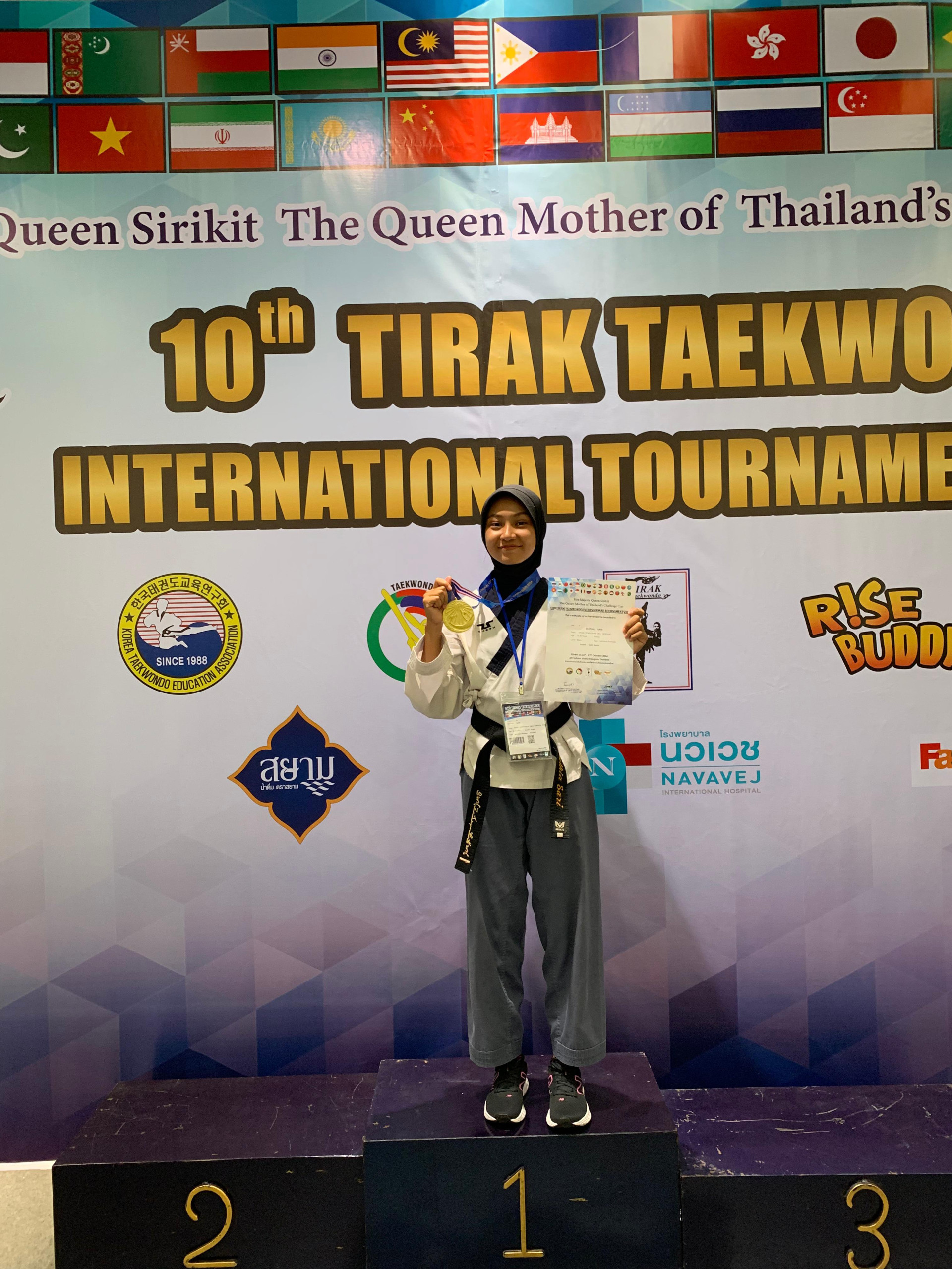 Gold Medalist 10th Tirak Taekwondo International Tournament "muthia ...
