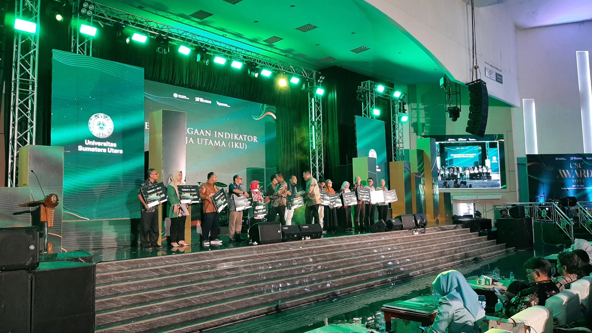 Feb Usu Raih Penghargaan Di Usu Awarding Day 2024 | Fakultas Ekonomi ...