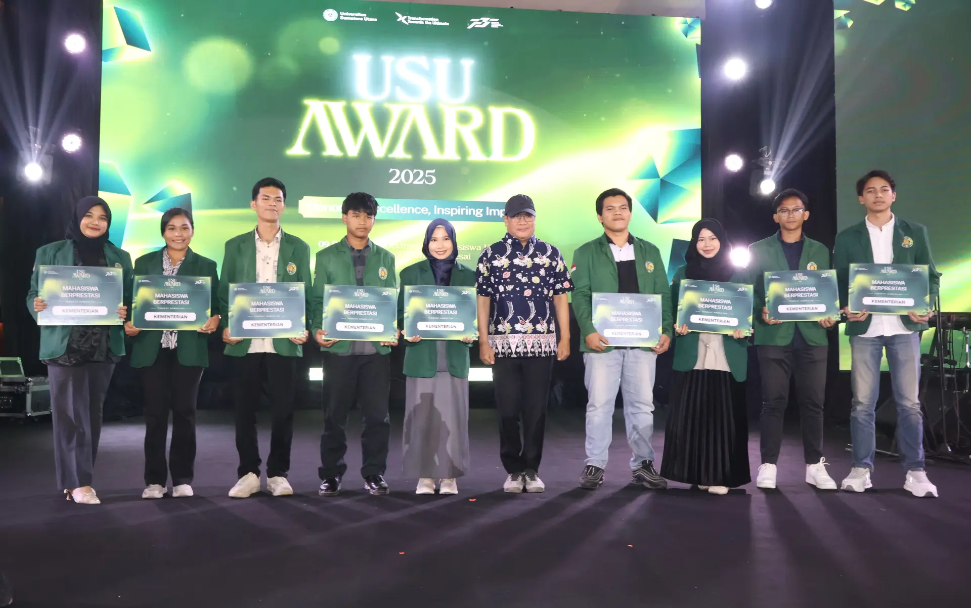 Penghargaan Usu Award Fakultas Vokasi Usu 2025 | Fakultas Vokasi ...